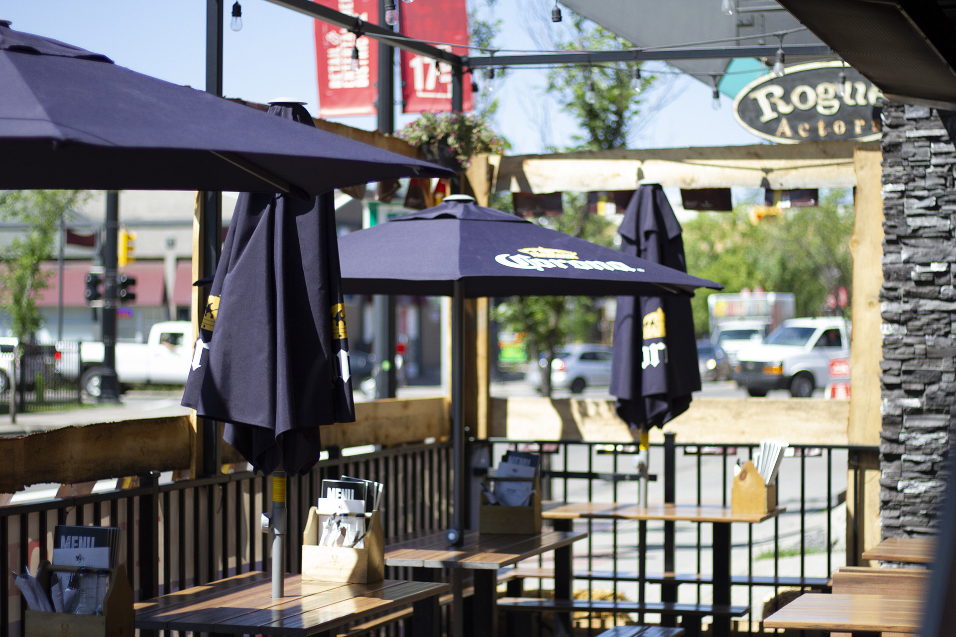 Jamesons 17th Avenue - Casual Calgary Pub - Local Beers on Tap